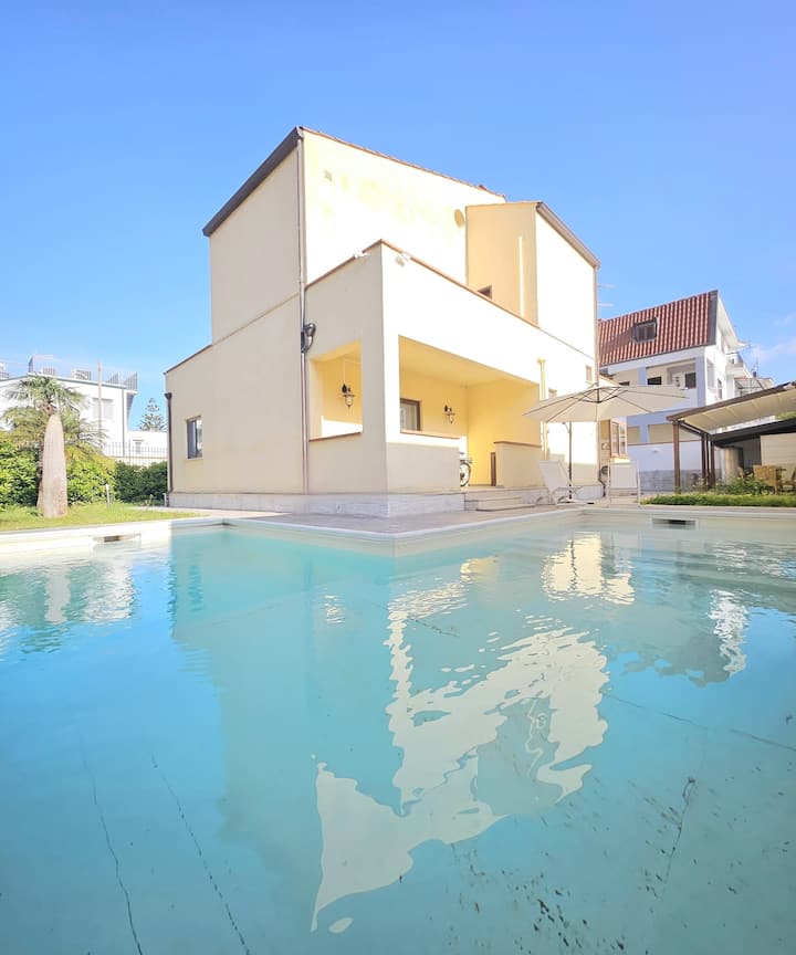 Villa Vicino Al Mare A Mondello Con Piscina - Palermo
