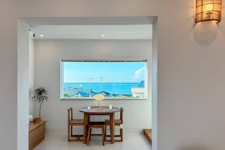 Ocean View House Near London Bagel & Layered - Jeju