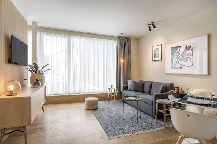 Spacious 1-bed Unit | Central Antwerp Stay - Anvers