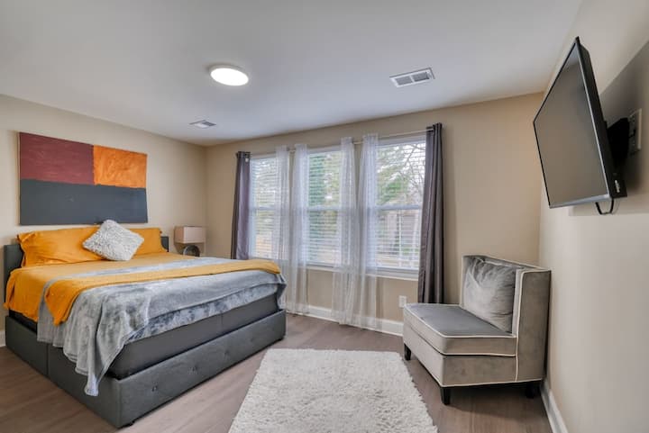 81) Great Area | 5 Bedrooms | Large Patio - Baltimore, MD