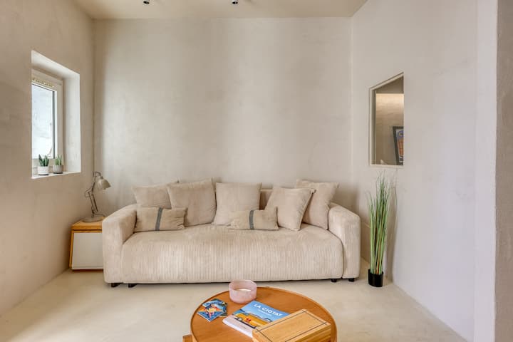 Bel Appartement Entièrement Rénové Près Du Port - La Ciotat