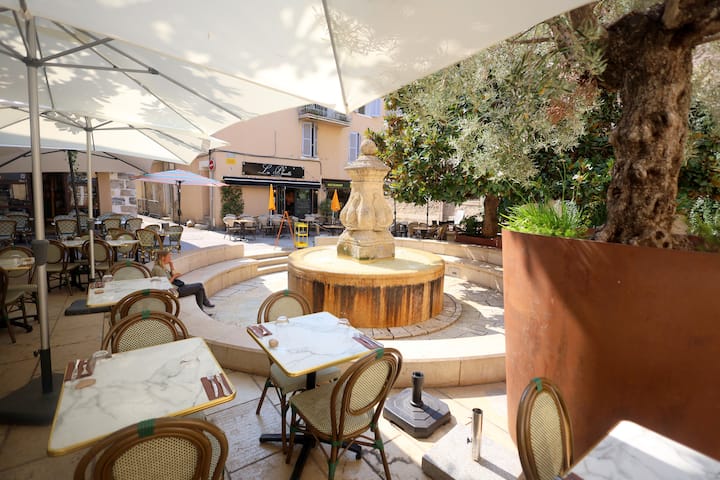 Bel Appartement Entièrement Rénové Près Du Port - La Ciotat