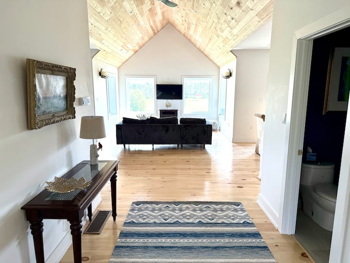 Fall In Love With The French River Bluebird Lodge - Ontario