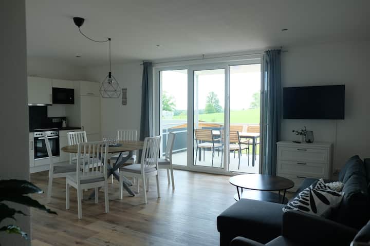 Wohnung Mit 3 Schlafzimmern Und Balkon - Ravensburg