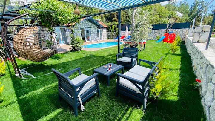 çıNar4
öZelhavuzlukornaklivilla - Ova