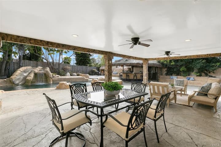 Resort Style Home In Oc - Irvine, CA