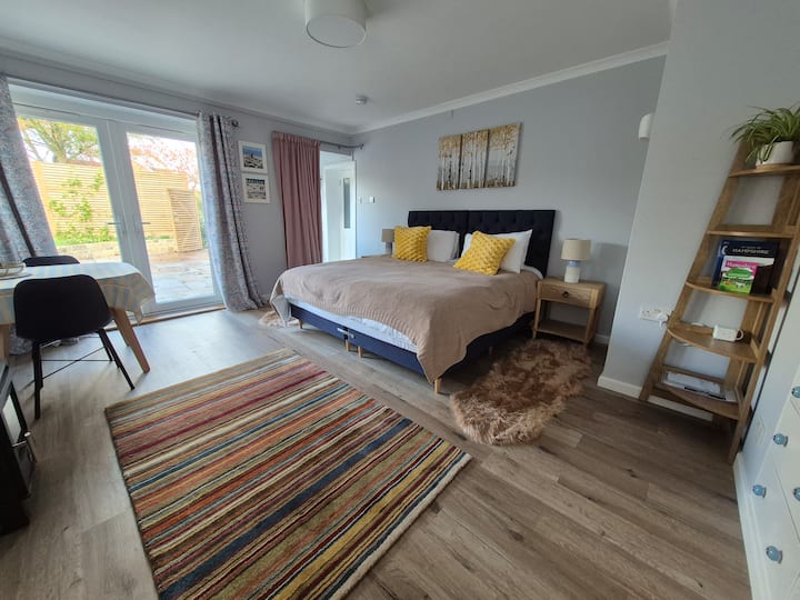 The Courtyard Annexe - Petersfield