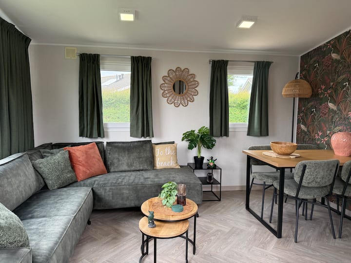 Heerlijk Vakantiehuisje
Op Camping De Paardekreek - Netherlands