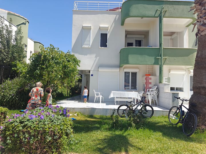 Cozy And Large Villa In Kuşadası, Güzelçamlı - Söke