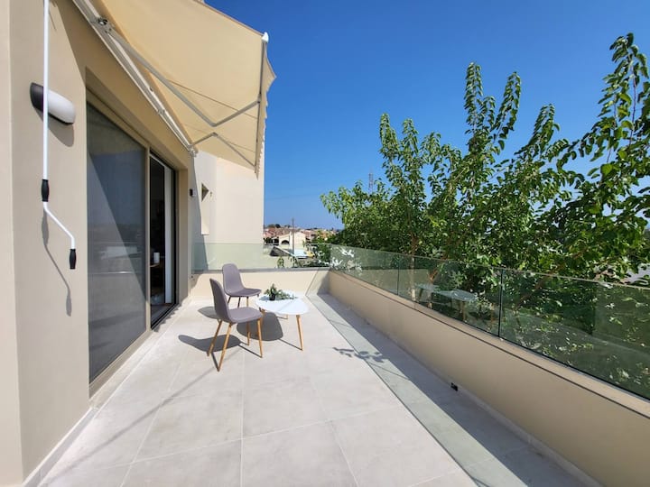 Little Fox Corfu Retreat – 2br Near Town W/balcony - Corfu