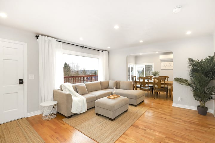 Bremerton Gem - Near Psns&ferry - Bremerton, WA