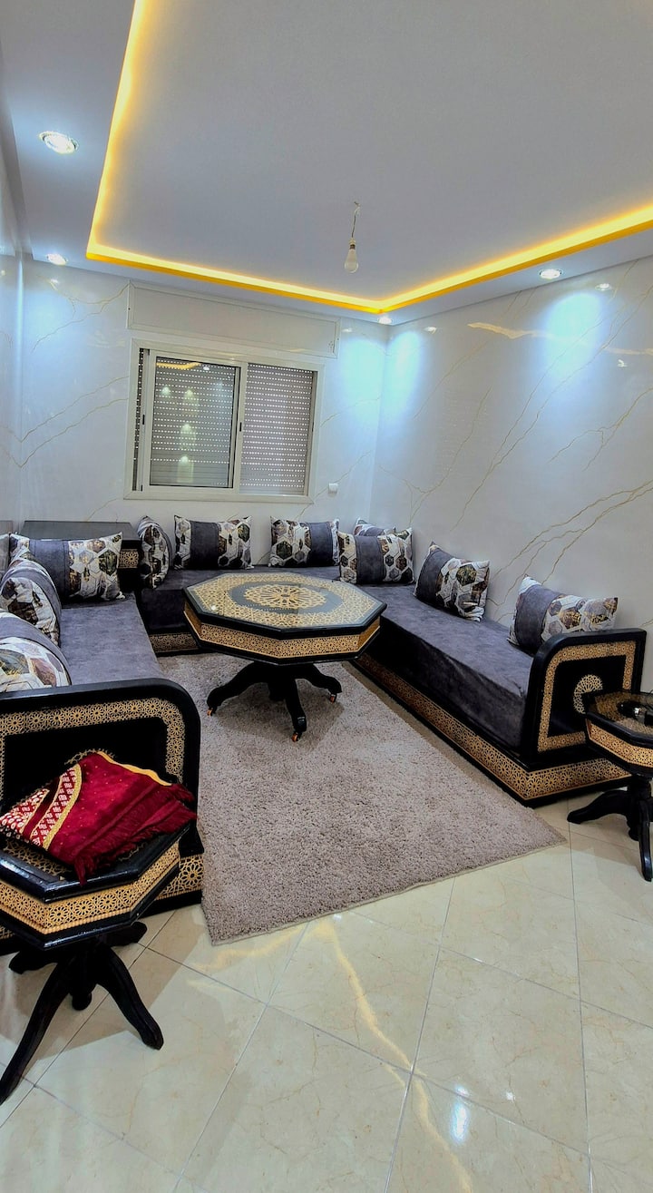 Familial, 3 Chambres Salon, Fibre, Ascenseur, Iptv - Tanger