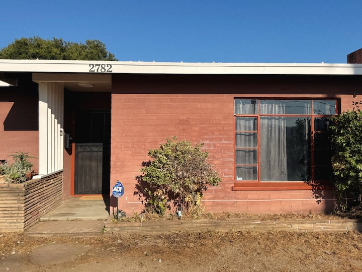 Room #2 Next To Jpl - Pasadena, CA