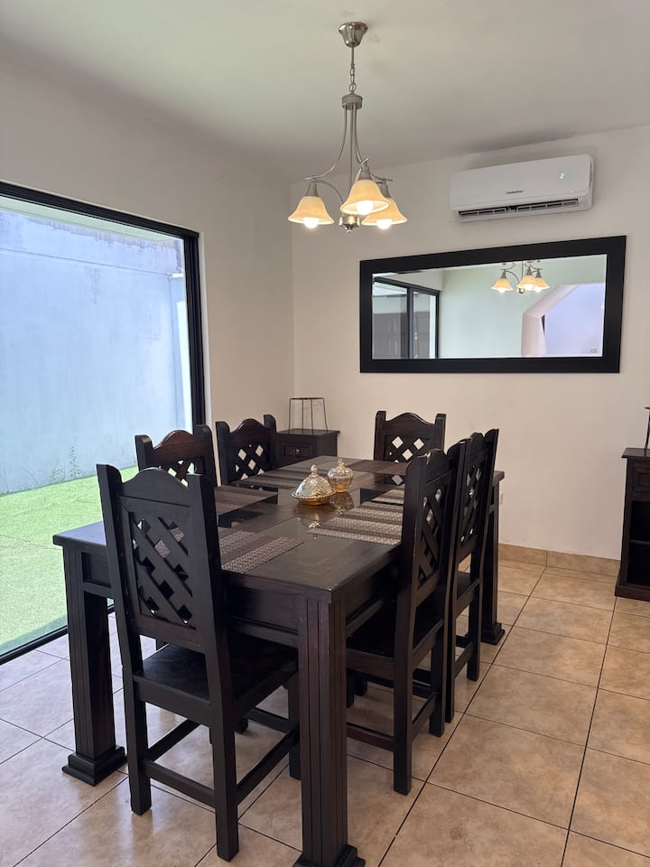 Gran Casa 8 Personas - Escuintla