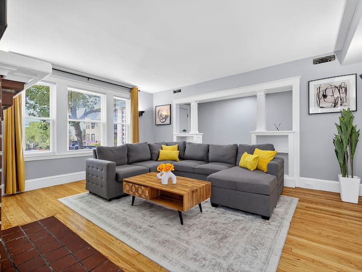 Luxury 5br | Free Parking | Fenway | Roku Tv - Boston, MA