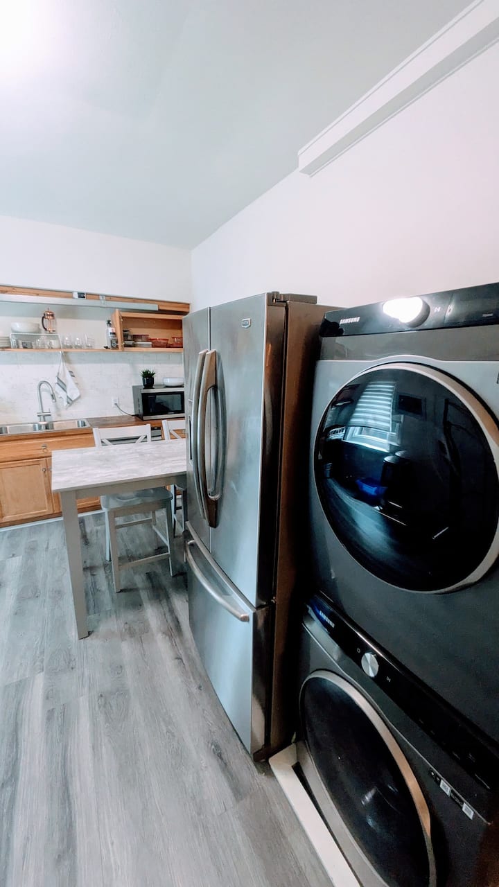 Downtown Toronto Queen West At Bathurst - Toronto