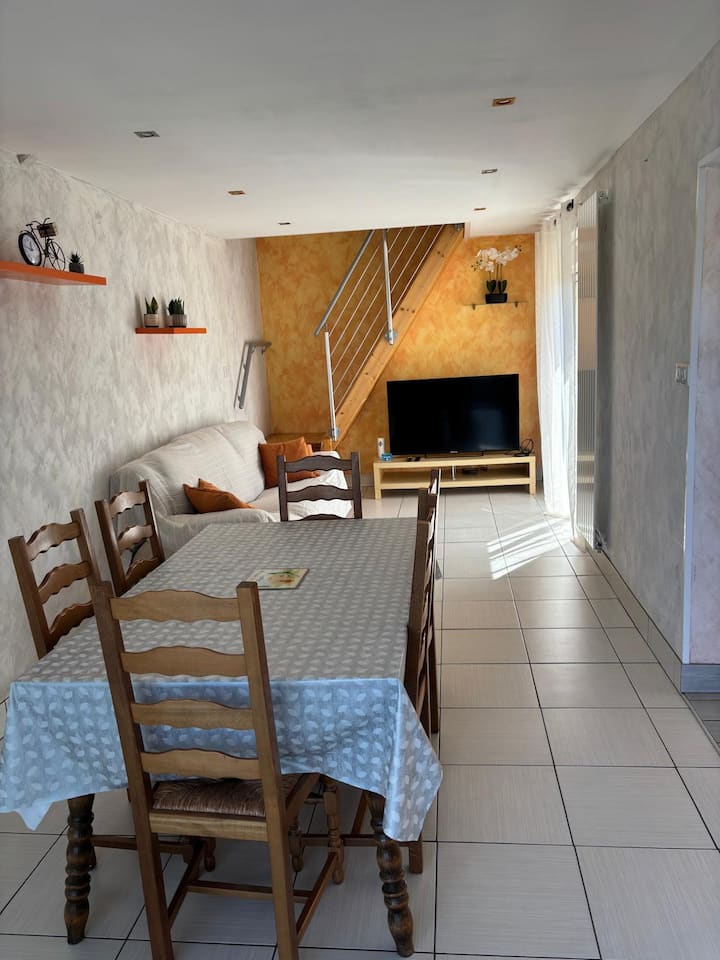 Maison Au Calme - Bauné