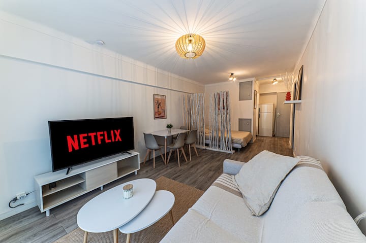 Studio Rénové à Deux Pas De La Mer Et Commerces - Cagnes-sur-Mer