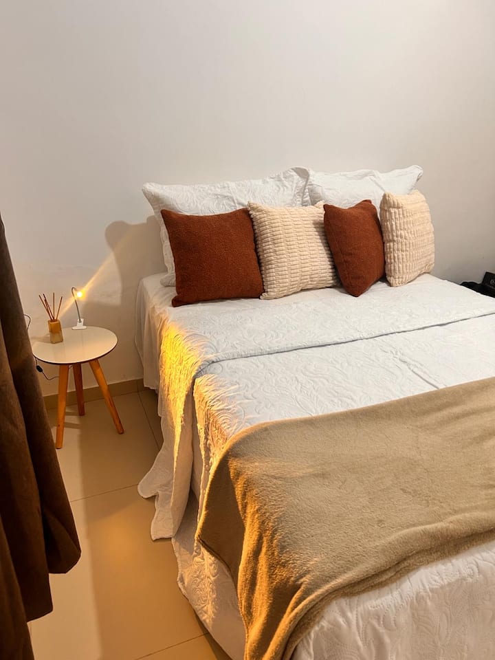 Ap Mobília Nova, Ar, ÓTima Localização 6x S/juros - Mossoró