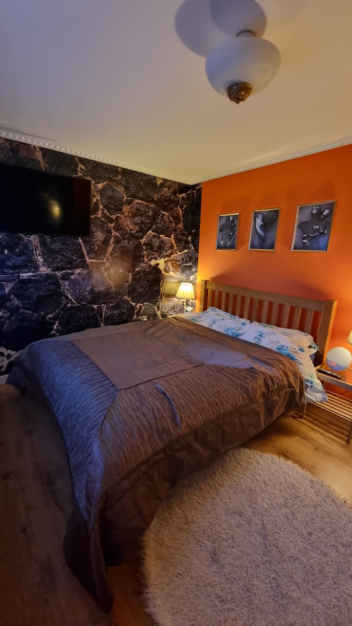 Cozy, Comfy And Convenient - Livingston