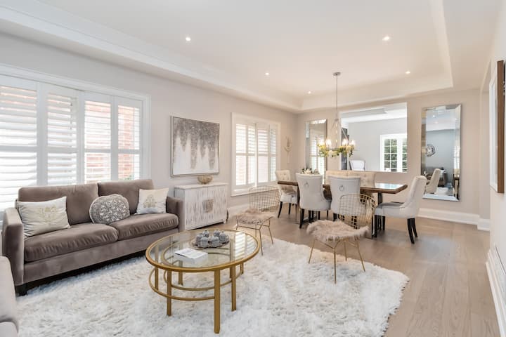 Grand Haven Home-luxury 4 Bd - 미시소거