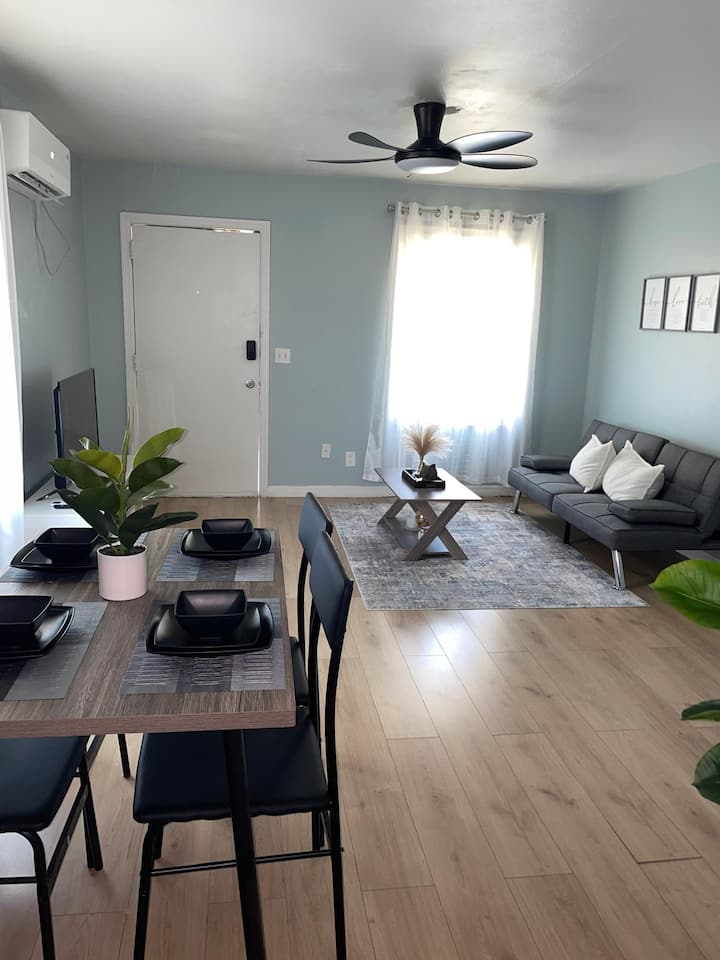 Bricktown Getaway - Unit A - Oklahoma City, OK