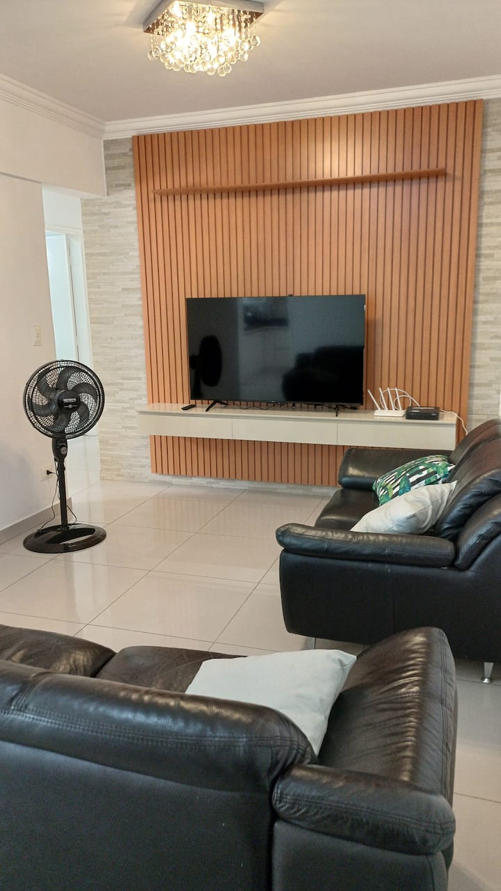 Apartamento Inteiro  Santa Mônica - Uberlândia