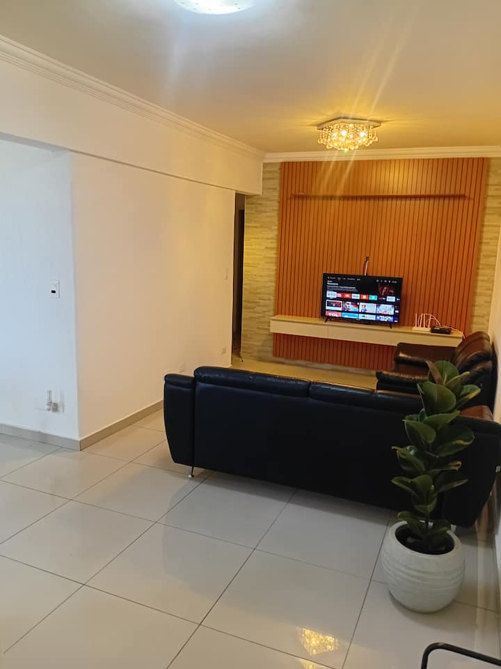 Apartamento Inteiro  Santa Mônica - Uberlândia
