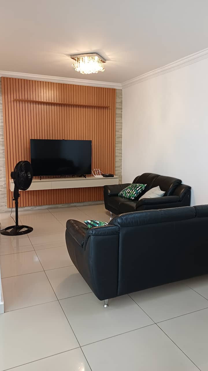 Apartamento Inteiro  Santa Mônica - Uberlândia