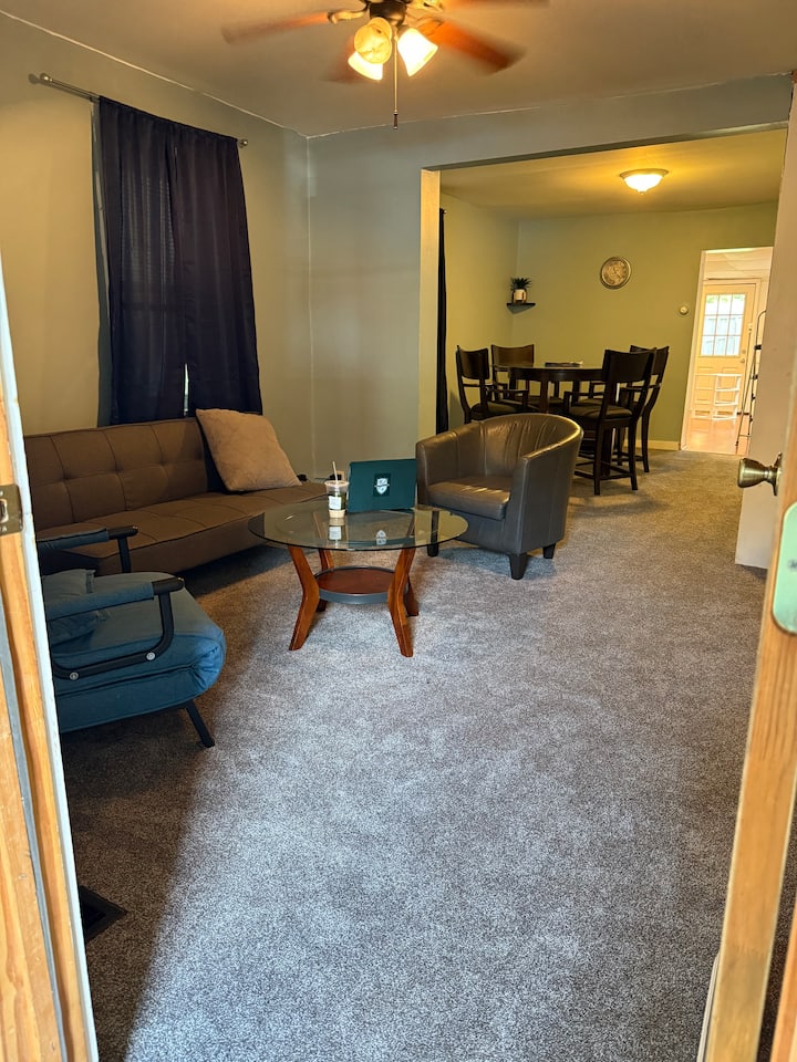 2 Bedroom Apartment (Left) In Downtown Lewisburg! - Lewisburg, PA