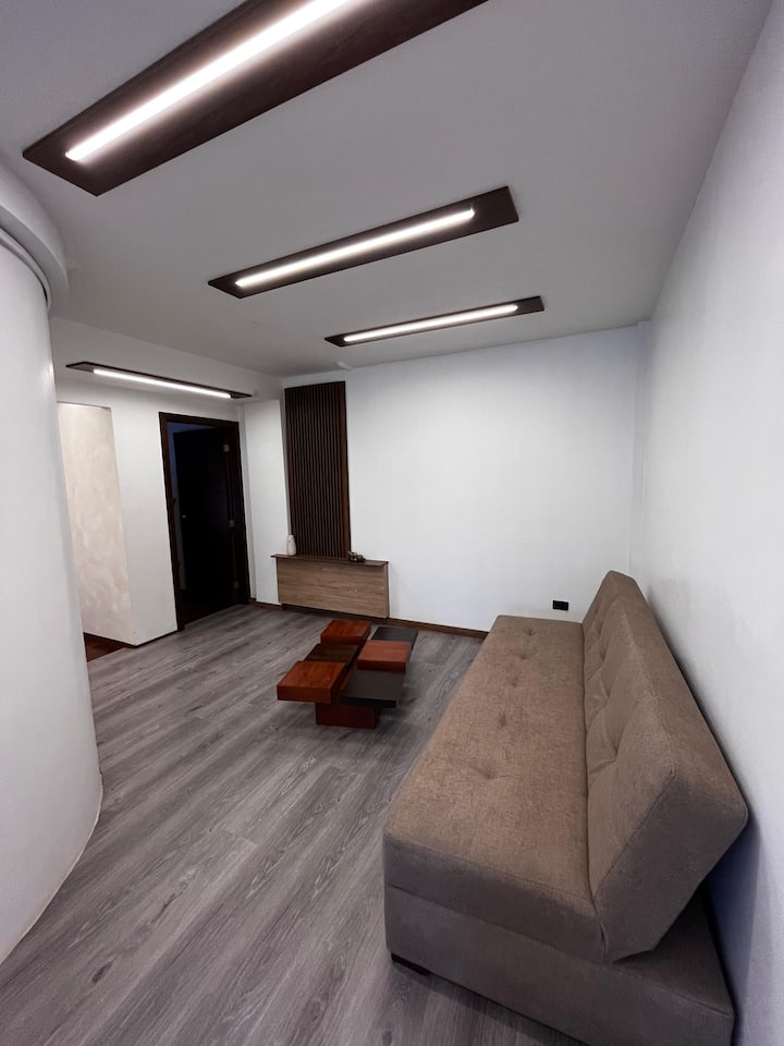 Moderna Suite En Ficoa - Ambato