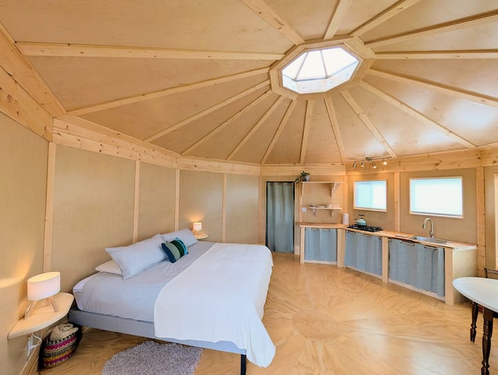 Moon Rise Cottage-unique Octagon Dome - Duncan