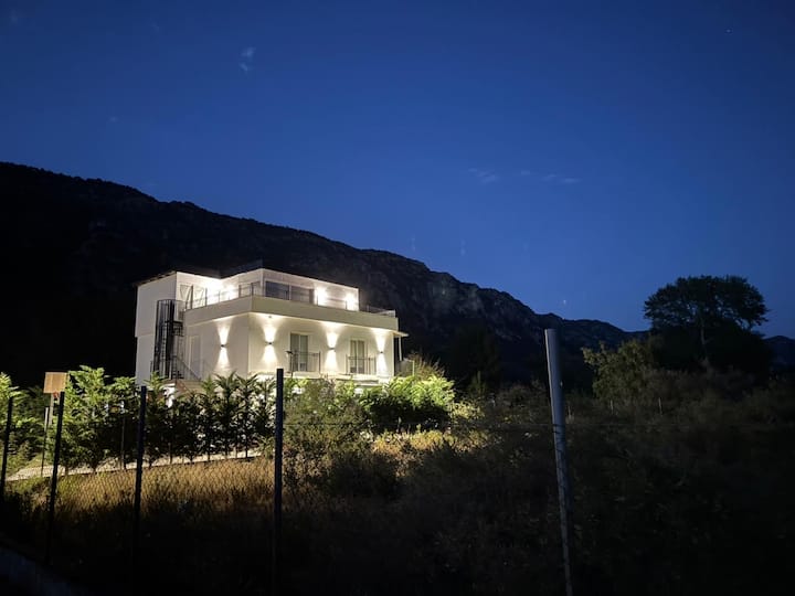 Calm & Green Retreat 1 - Albania