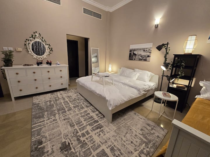 Hot Deal Studio W Balcony Nr Metro And Zabeel Park - Dubai