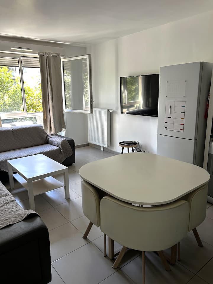 Charmant 2 Pièces Proche Métro - Aubervilliers