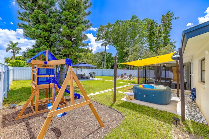 Palm Villa | 10 Ppl | Hot Tub |Top Location | Bbq - Fort Myers, FL