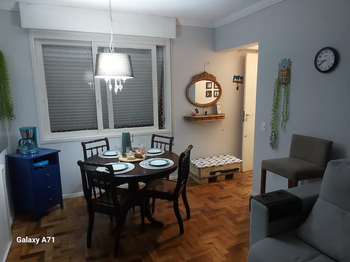 Apto C/ Suíte Completo E Perto De Tudo. - Porto Alegre