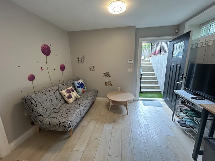 Private Basement In Vancouver - バンクーバー