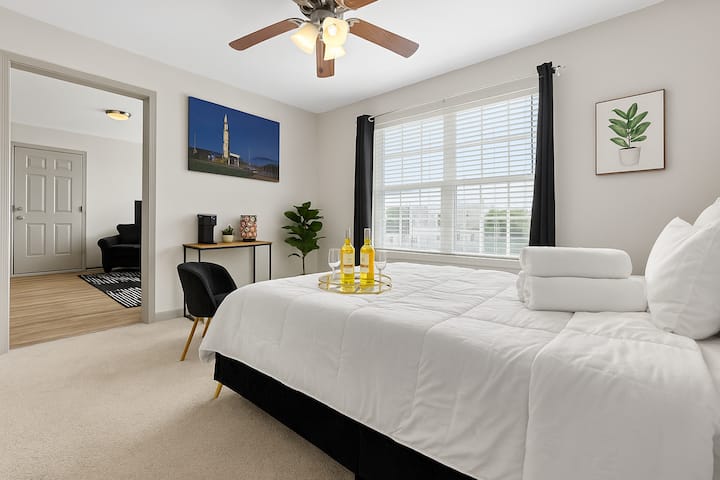 3 Mins To Arsenal/gym/washer & Dryer In Unit. - Huntsville, AL