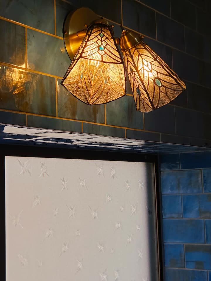 錦鯉の壁画と過ごす海近くの隠れ家 / Art Villa With Koi Mural - 福山市