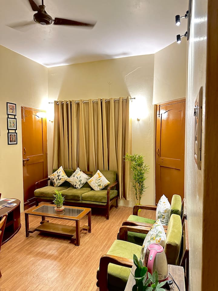 Soul Space Stay
"Hints At An Old Culturally House" - Varanasi