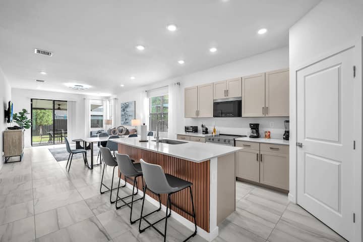 Royal Palm Gateway - Spacious Family Retreat 4/2 - Florida Keys