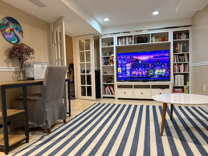Cozy And Convenient In Bethesda - Bethesda, MD