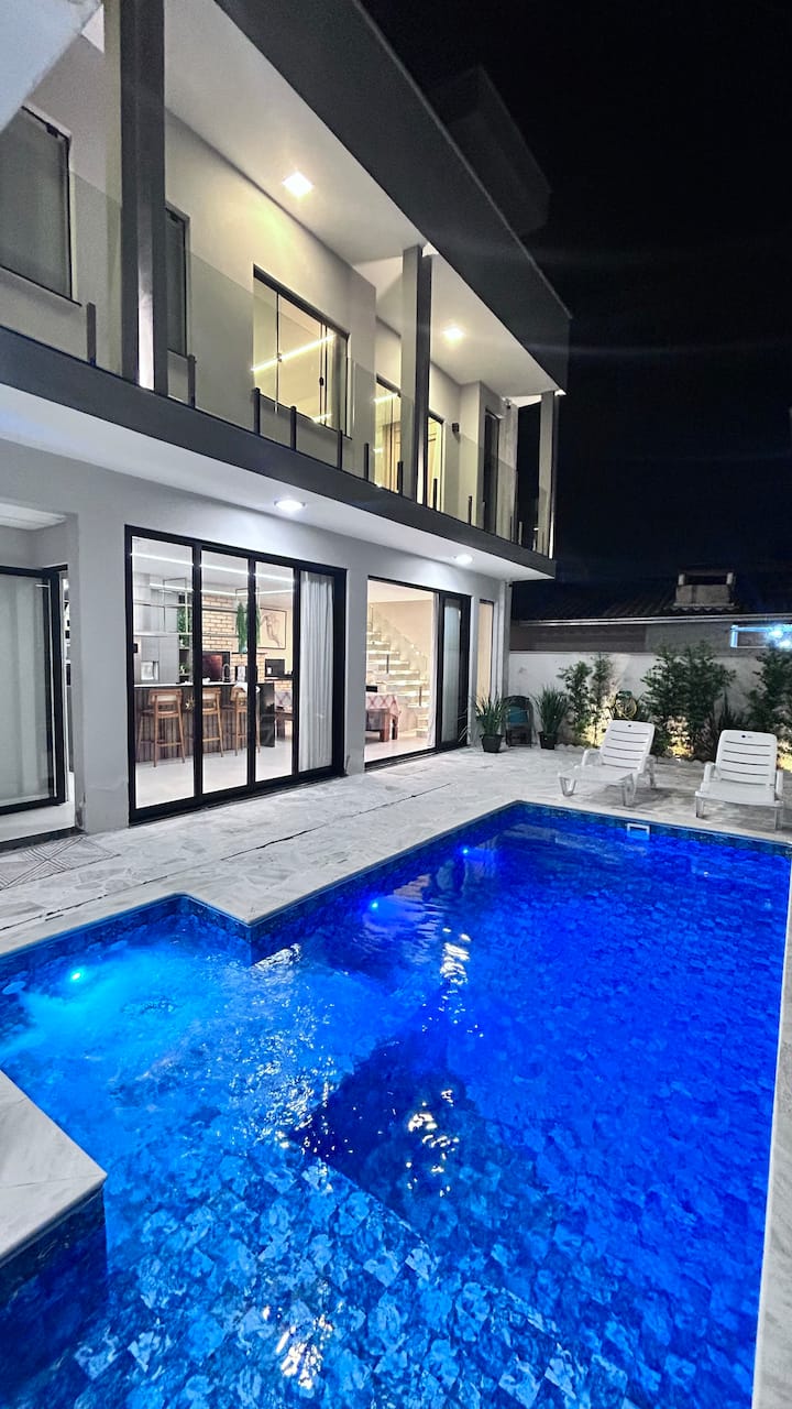 Casa Moderna, Confortável E Bem Localizada - Navegantes