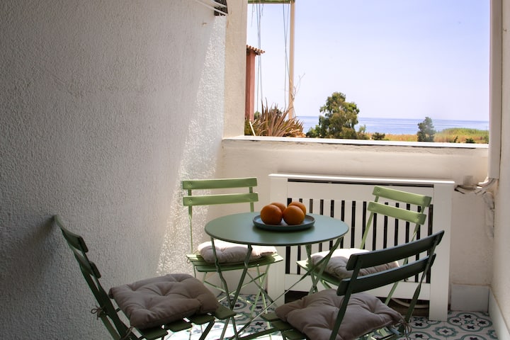 Sicilya Apartment - Giardini Naxos, Italy