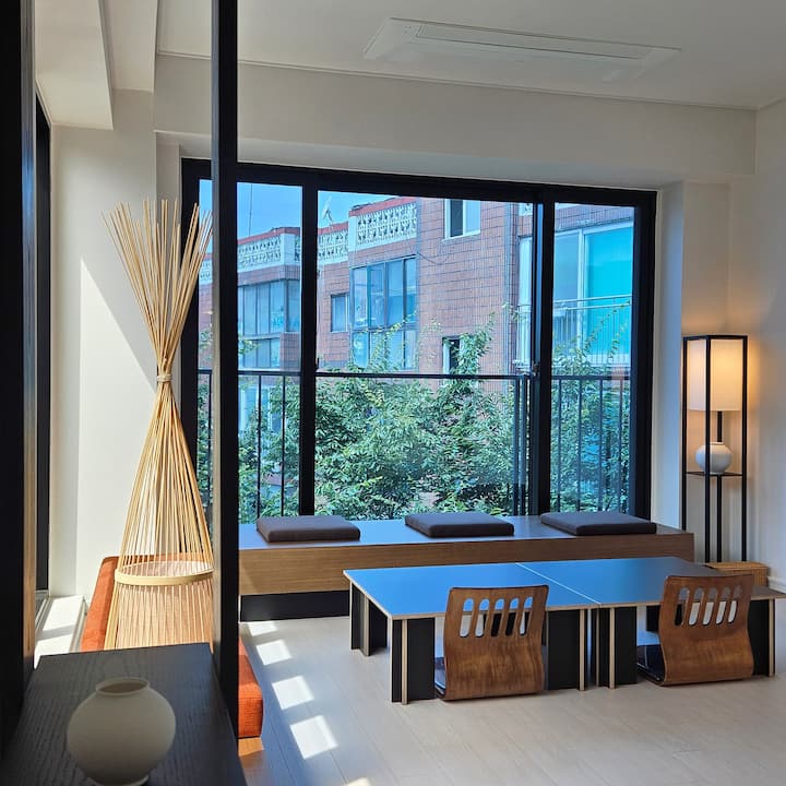 [오픈특가] 행온재 #행리단길 5초컷 #신축건물#한옥St.#무료주차#빔프로젝트#탁트인뷰 - Suwon-si