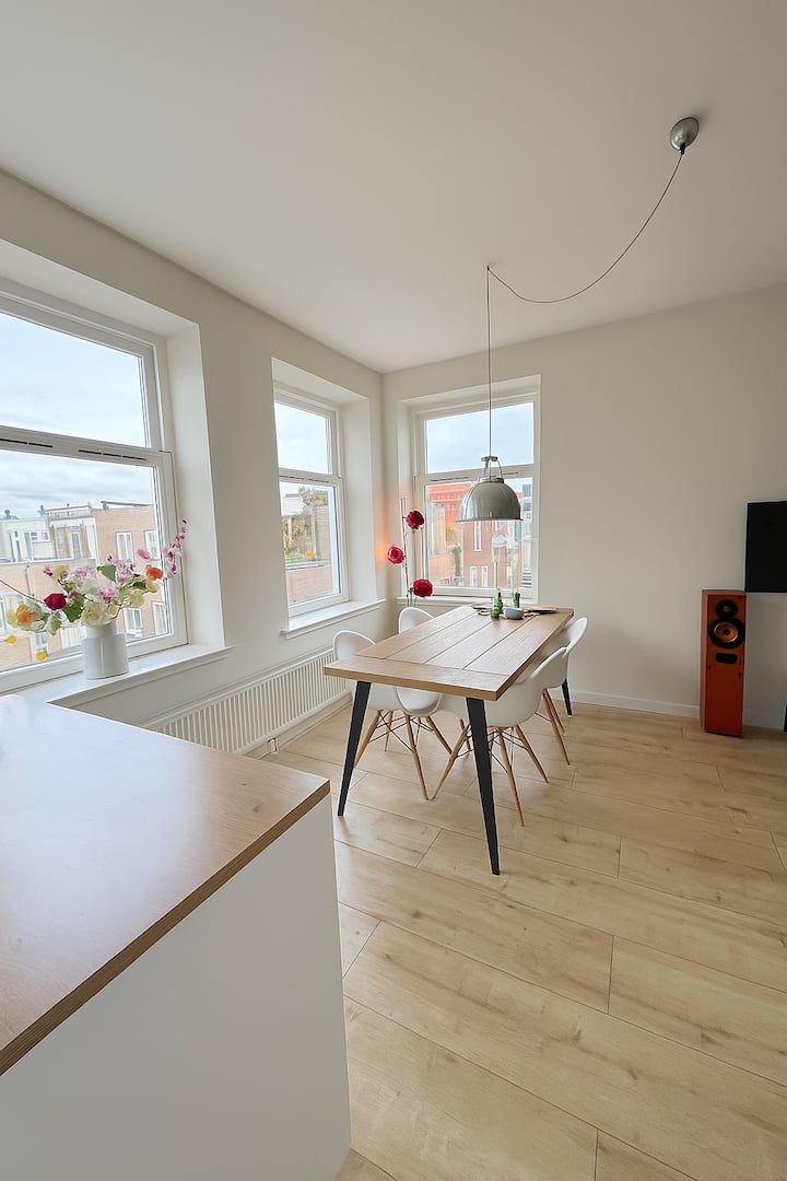 Authentic Sunny Jordaan Apartment - Amsterdam