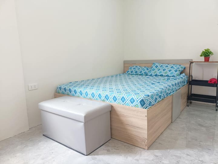 Cozy Stay Near Dahilayan 1 Br - 