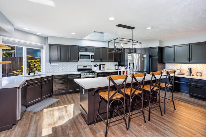 Mount Scott Skyline Views! - Portland, OR