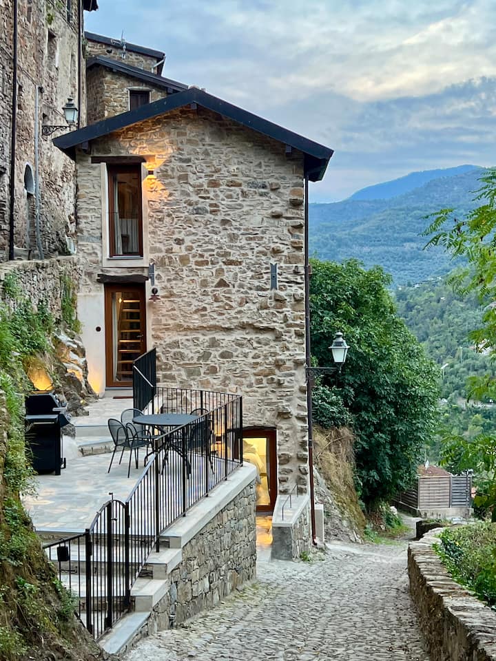 Dimora Garibaldi 10 - Apricale - Ospedaletti